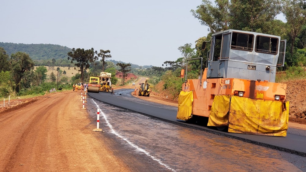Pavimentan el tramo final de la ruta 14 en Misiones - Primera Edición