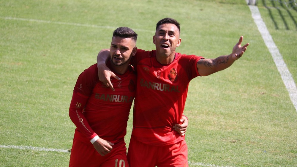 El misionero Rotondi le marcó por duplicado a su exequipo - Primera Edición