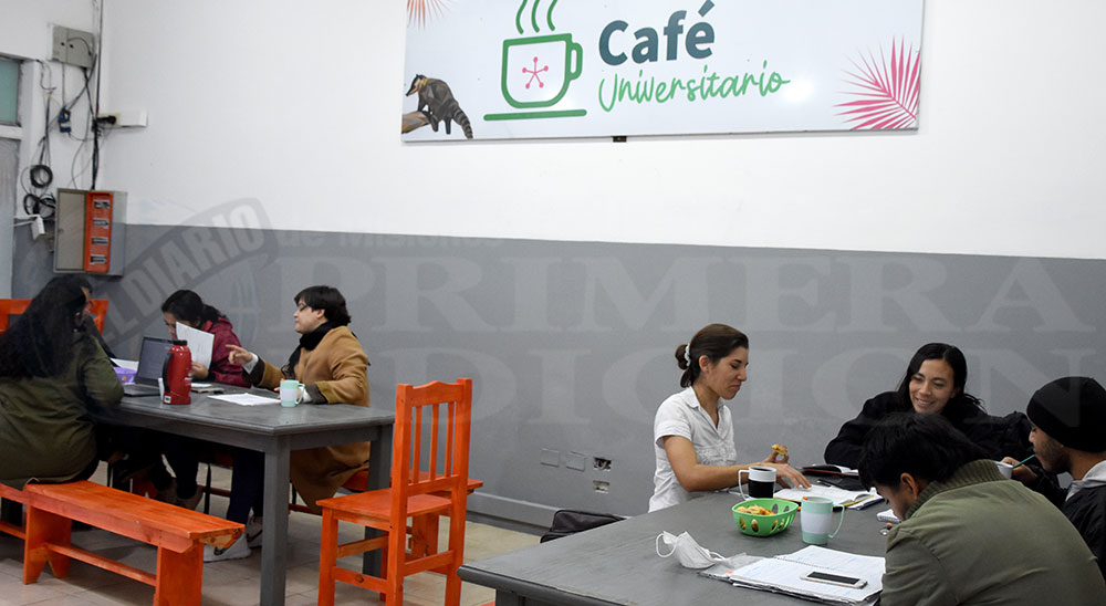 El Café Universitario tiene nuevo lugar de encuentro - Primera Edición